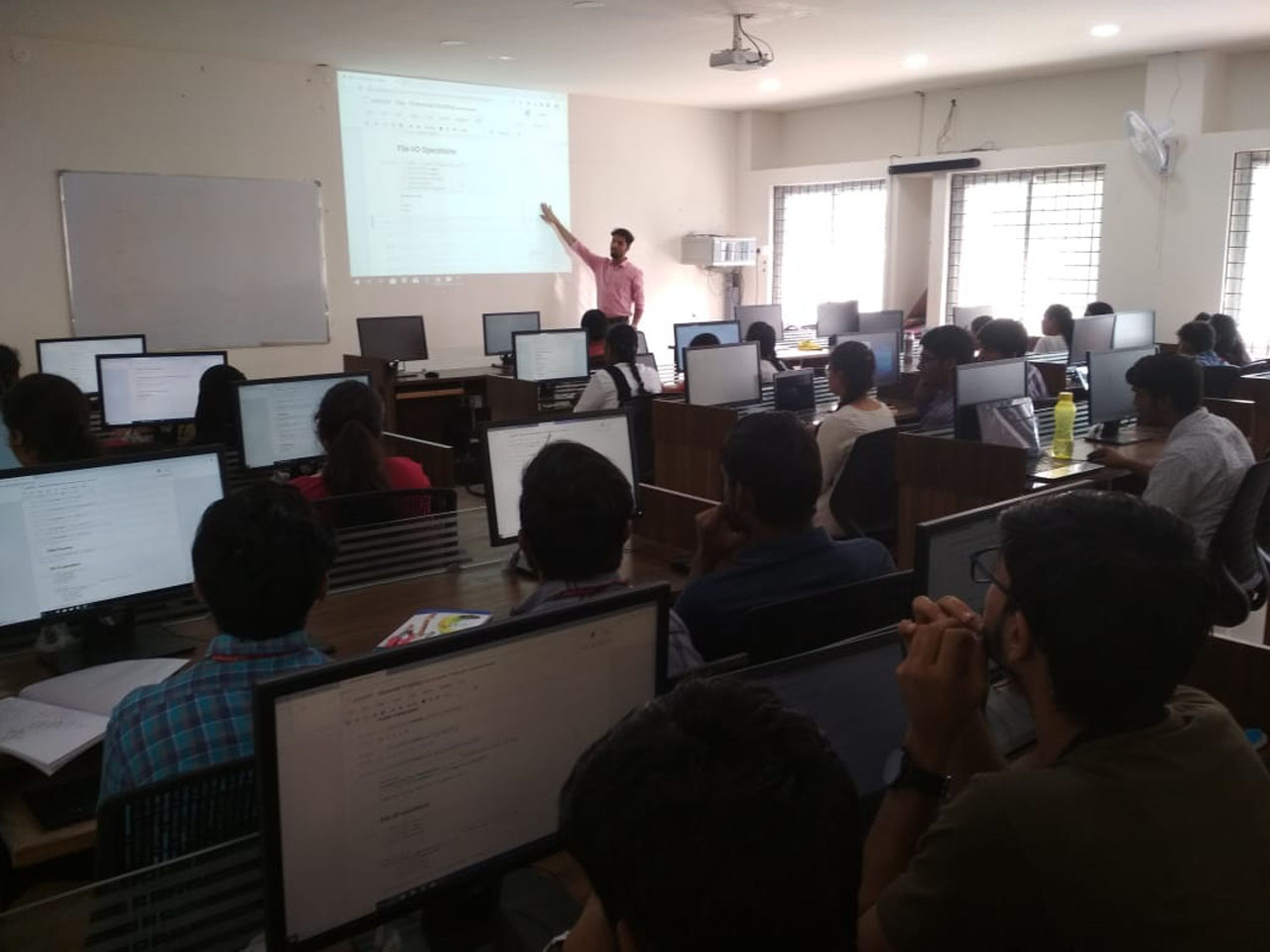Training Program on Machine learning Using Python - Vidya Jyothi ...
